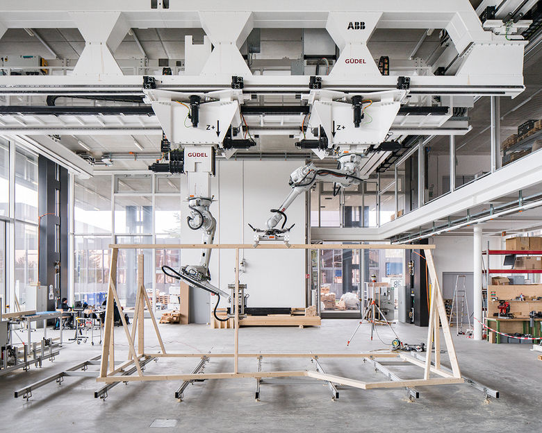 How Robots Build a House