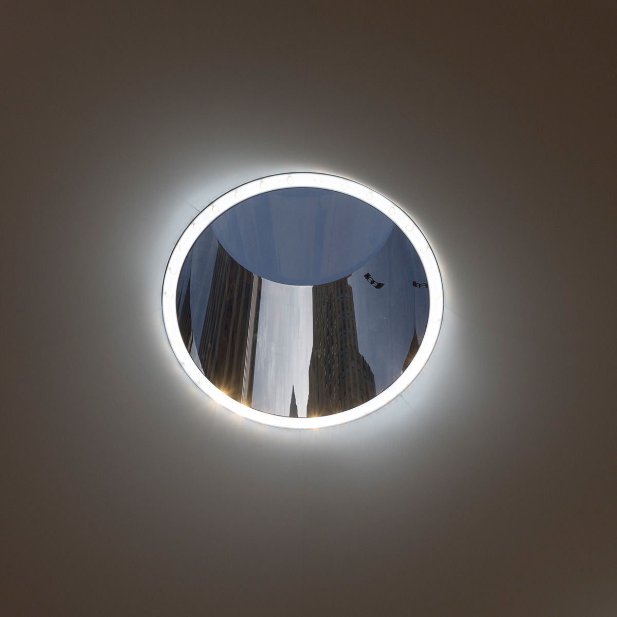 Apple Reopens Its NYC Flagship