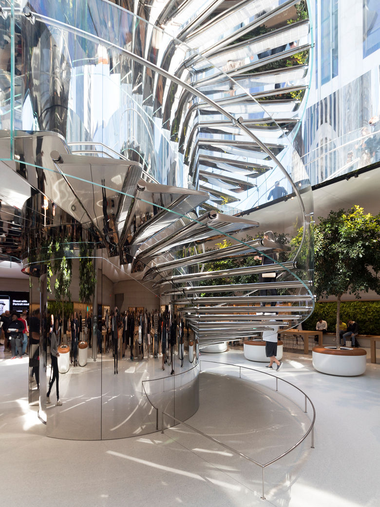 Apple Reopens Its NYC Flagship