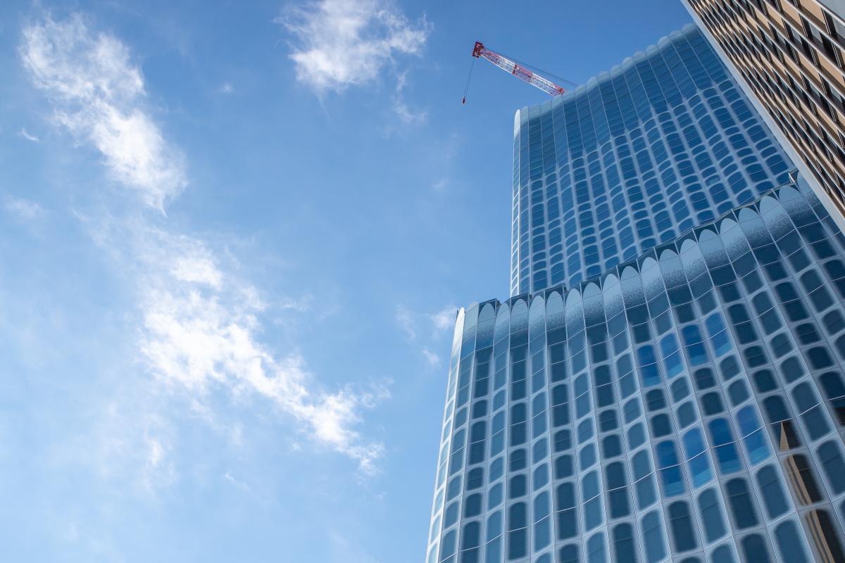 A Delicate Tower in Tokyo’s Red-Light District