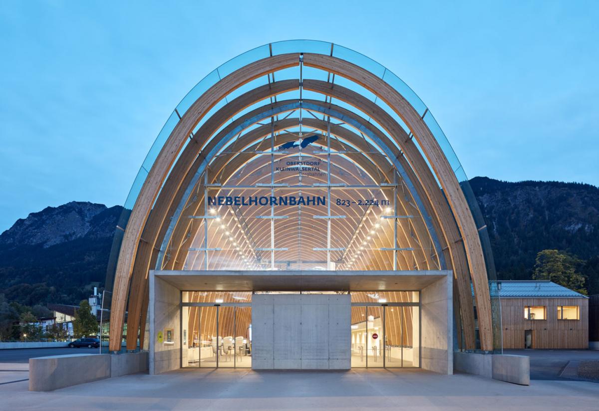 Eine Seilbahnstation mit städtebaulichem Mehrwert