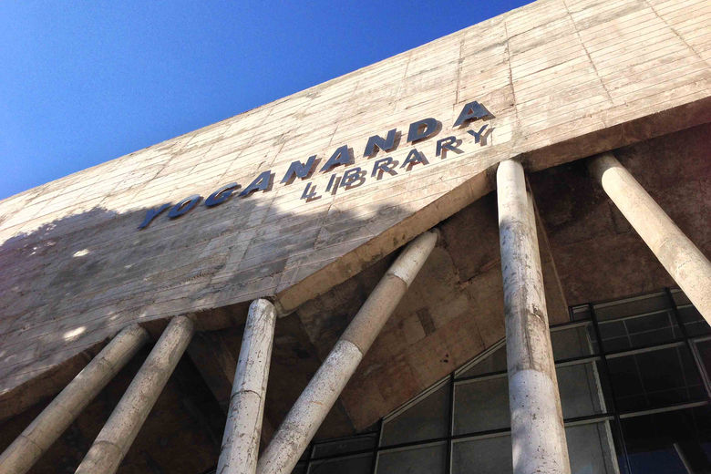 Yogananda Library - Studio Archohm