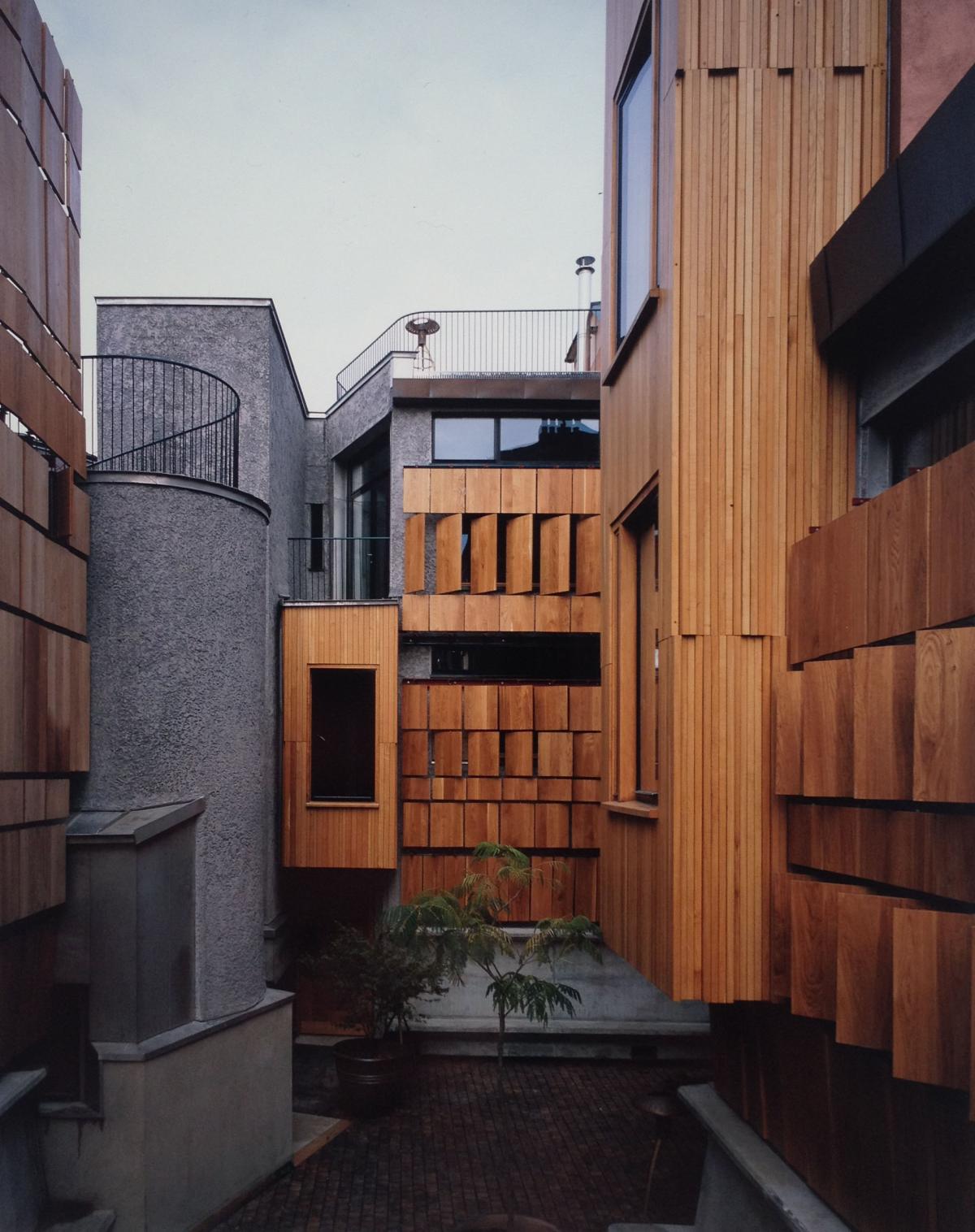 Walmer Yard, from London to Pittsburgh