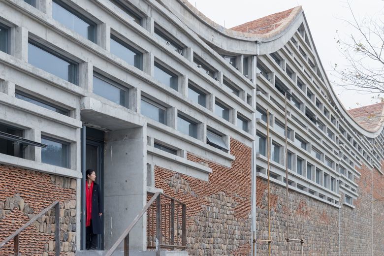 Inside 'The Architect's Studio' - Wang Shu - Amateur Architecture Studio