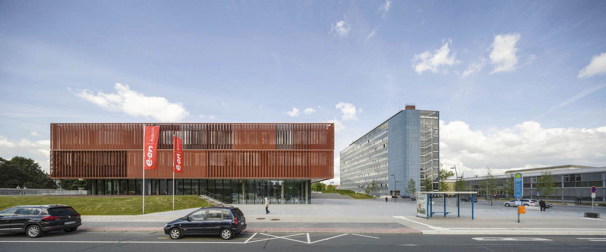 Freianlagen im Umfeld der Technikzentrale der E.ON Avacon AG GREENBOX ...