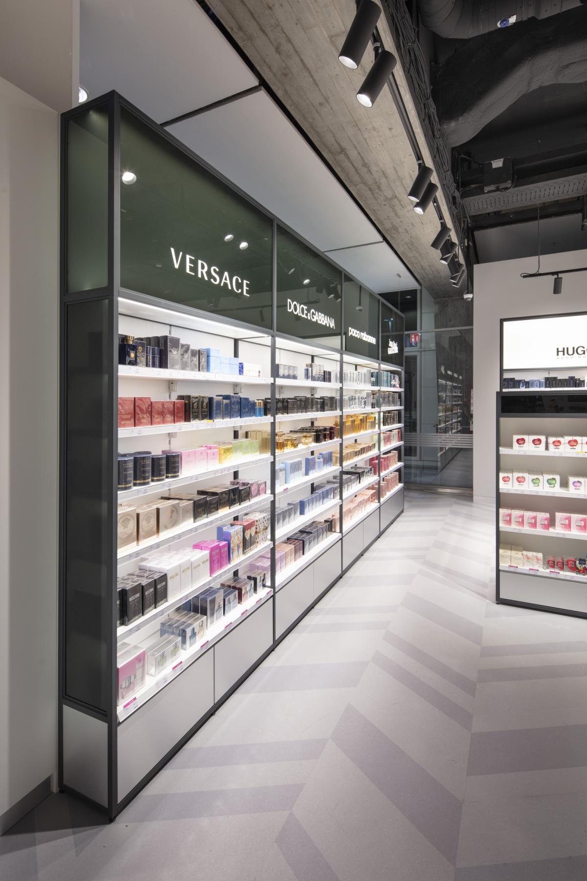 Parfümerie Flughafen Stuttgart DIA – Dittel Architekten