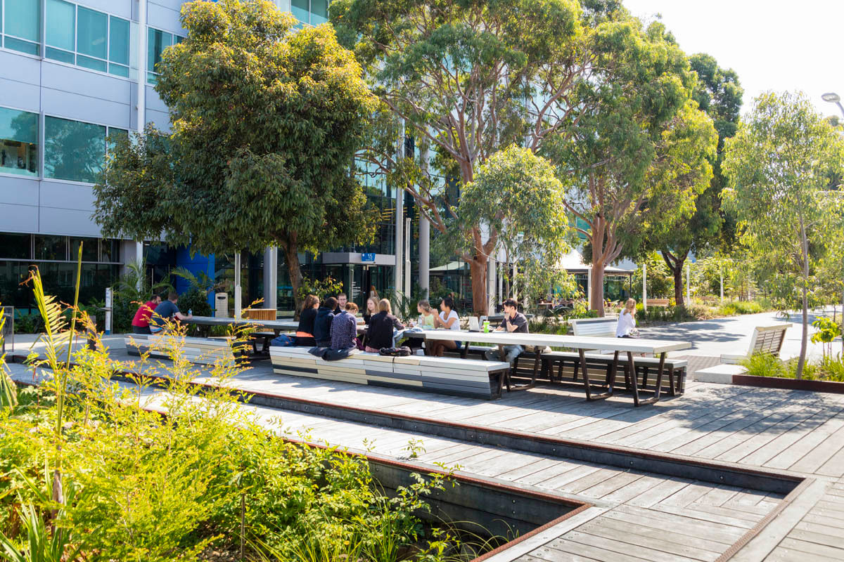 Monash University Western Precinct Landscape Rush\Wright Associates
