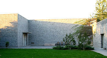 Studio House FAKE Design