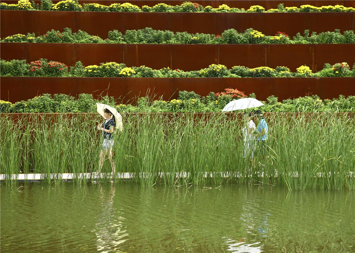 Tianjin Qiaoyuan Park Turenscape