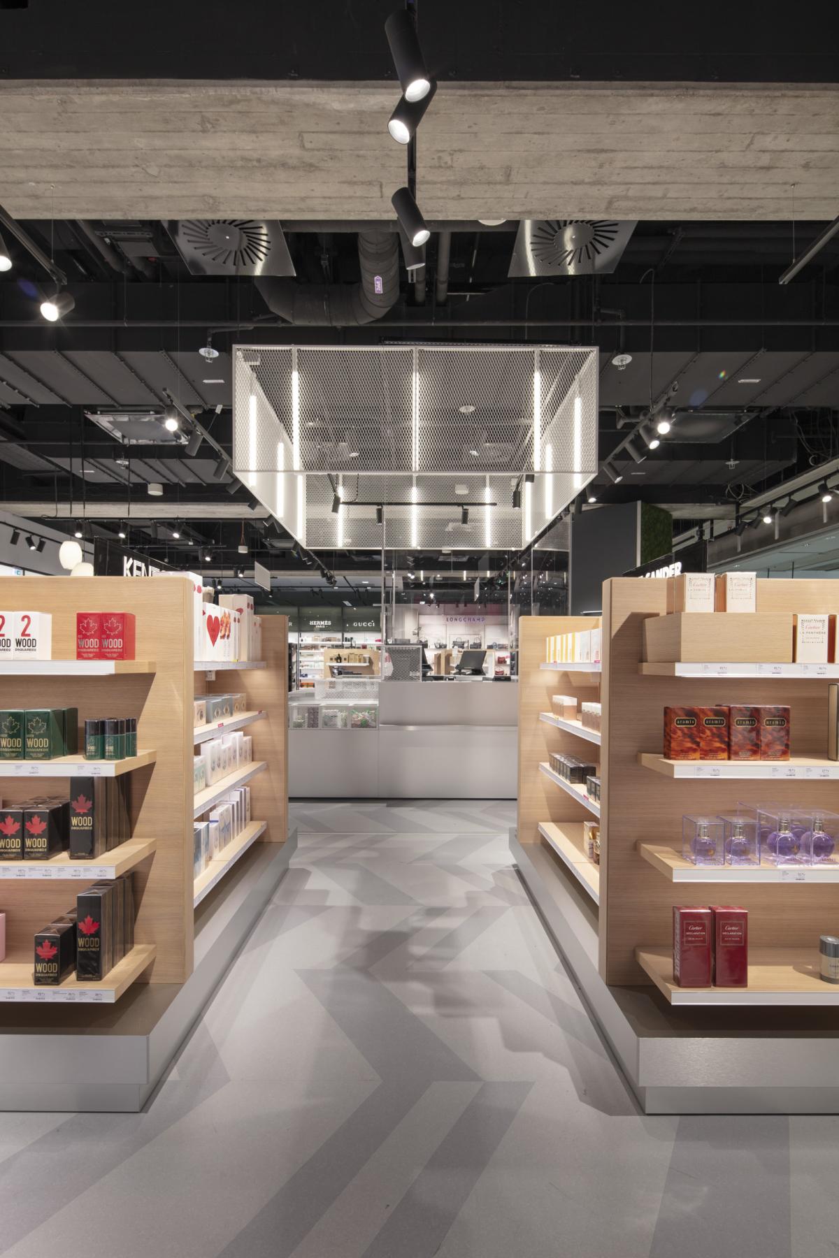 Parfümerie Flughafen Stuttgart DIA – Dittel Architekten