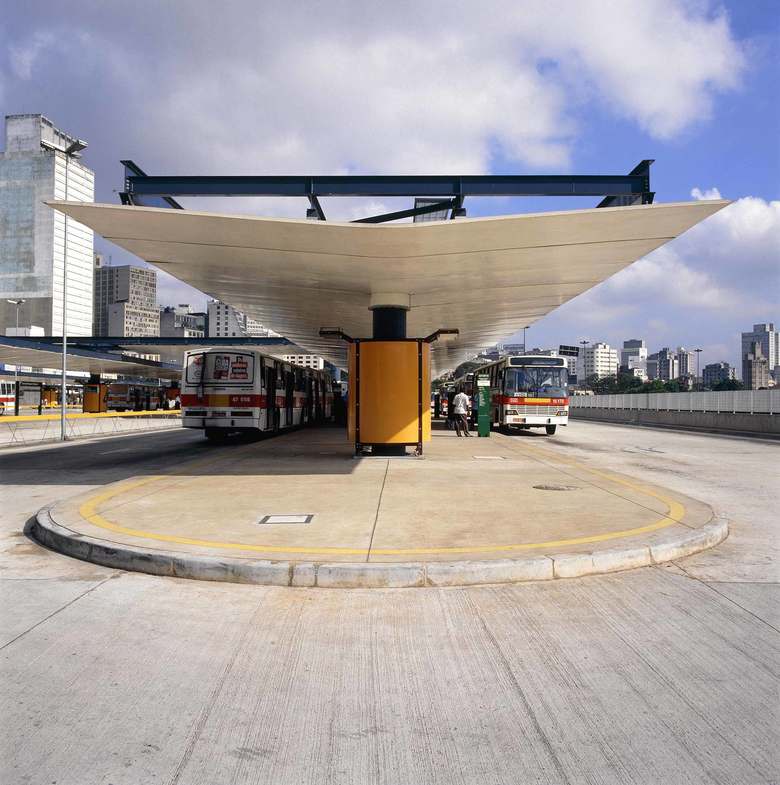 Parque Dom Pedro II Bus Terminal MMBB arquitetos