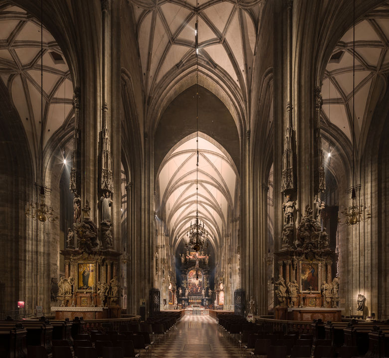 der Stephansdom zeigt sich in neuem Licht podpod design