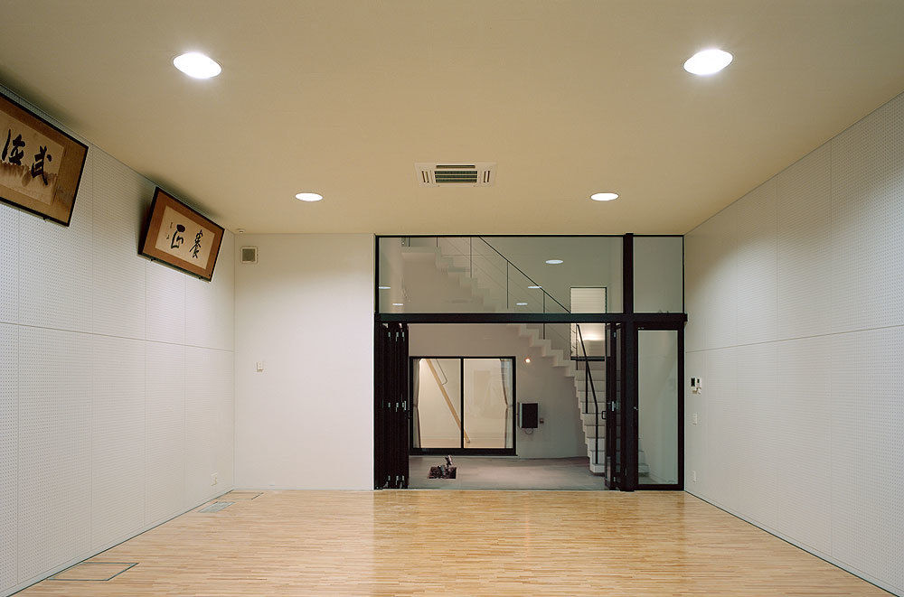 Three-Family House in Nakano LEVEL Architects