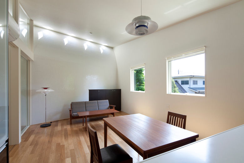 Arch Wall House Akio Nakasa / Naf Architect & Design