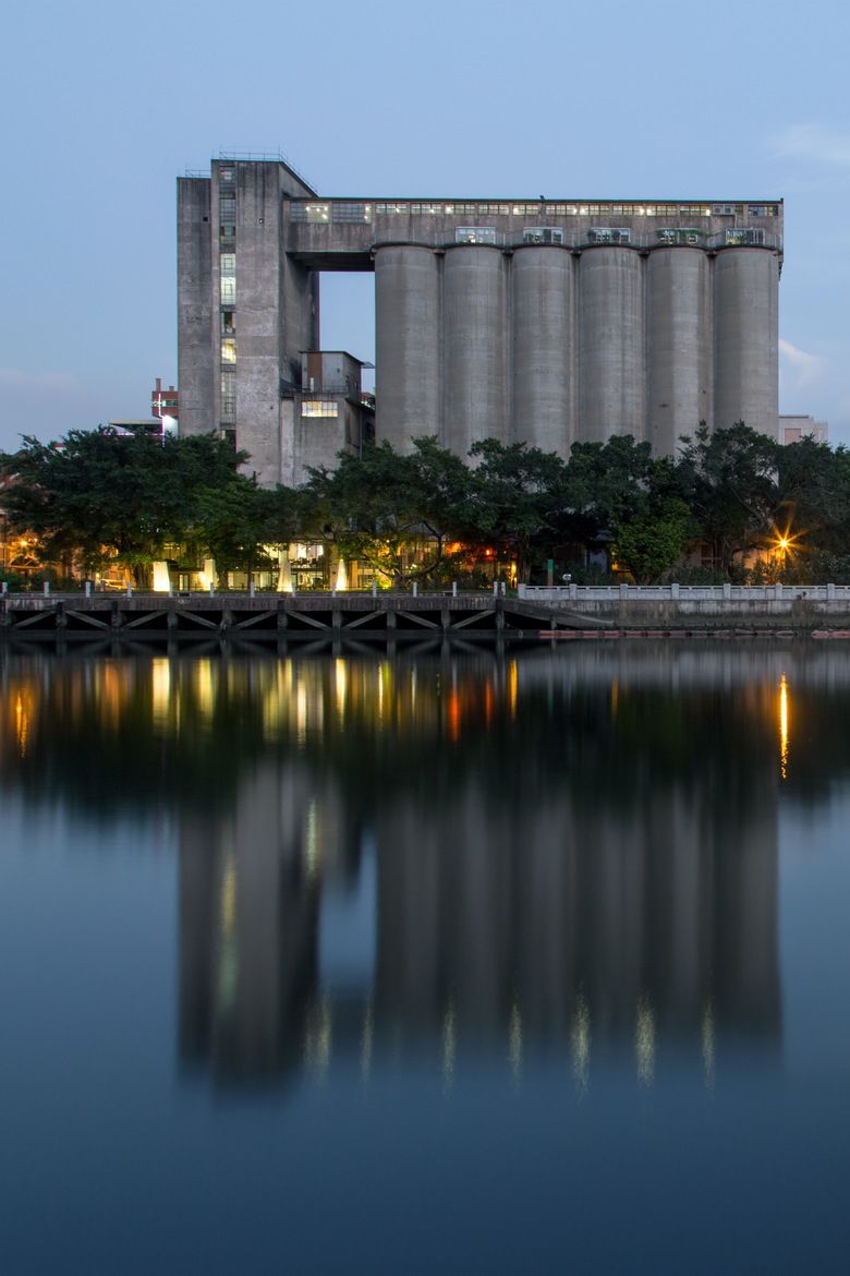 Silo-top Studio O-OFFICE ARCHITECTS
