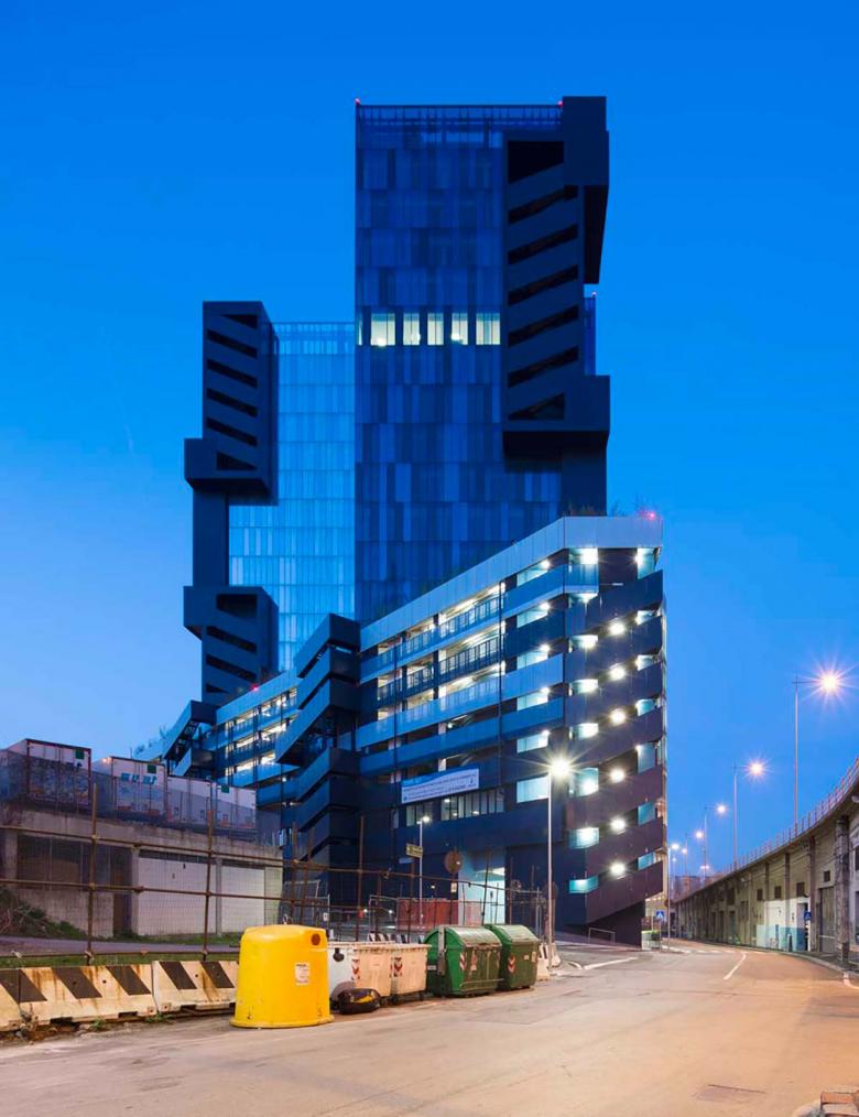 Three towers in San Benigno, MSC Headquarters Atelier(s) Alfonso Femia