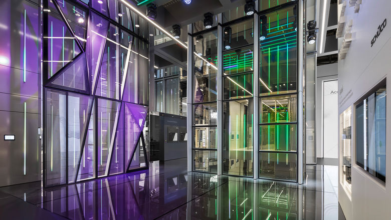 Profili dei migliori architetti, designer e ingegneri contemporanei