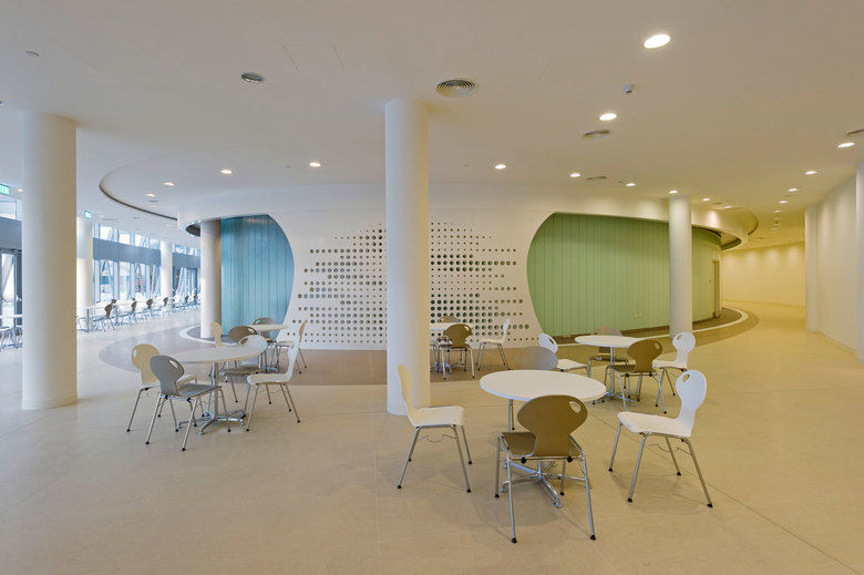 Zayed Universiity Hadi Teherani Architects