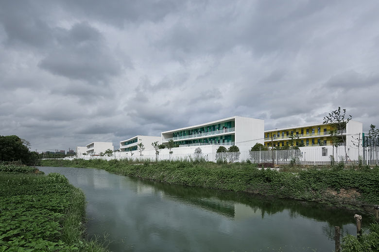 Shanghai Jiading Tao Li Yuan School Atelier Deshaus