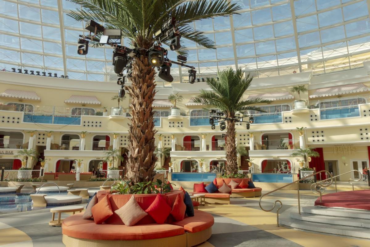 Cove Manila / Okada Manila Miurashin Architect+Associates