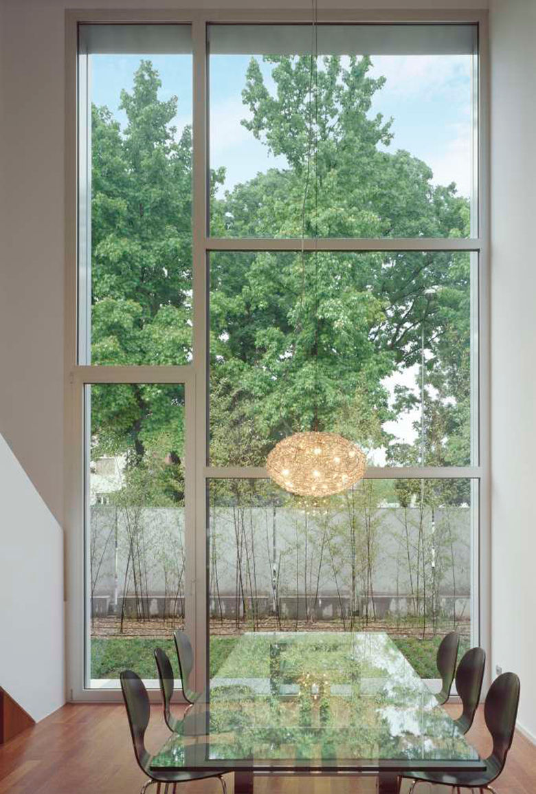 DC House with swimming pool GEZA Architettura