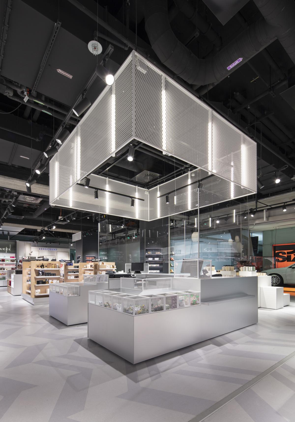 Parfümerie Flughafen Stuttgart DIA – Dittel Architekten