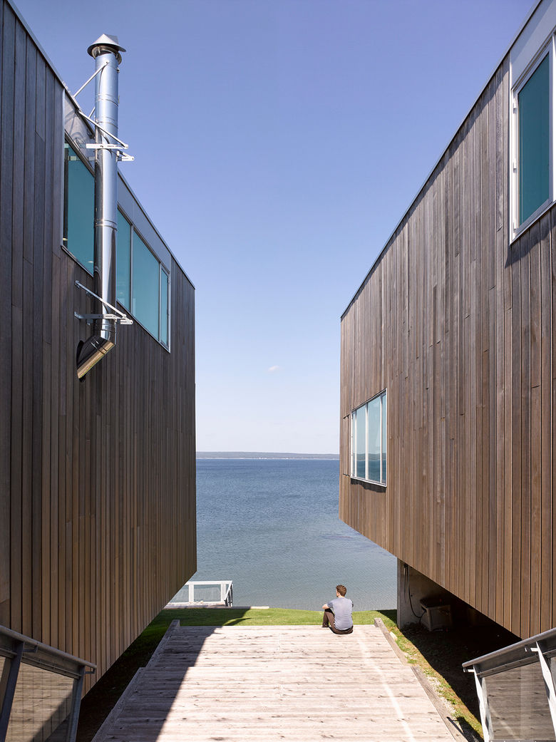 Two Hulls House MacKay-Lyons Sweetapple Architects