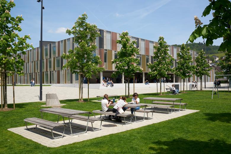 Schulhaus Zentrum Horw Lussi+Partner