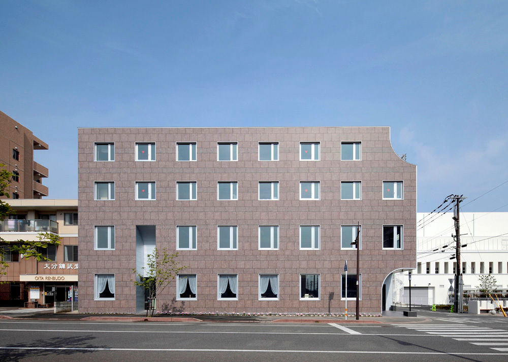 Hakuaikai Regional Support Center NKS2 architects