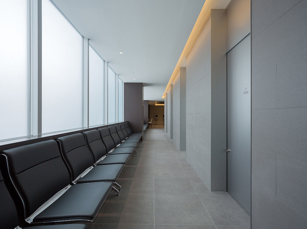 Kikuchi Eye Clinic Matsuyama Architect and Associates