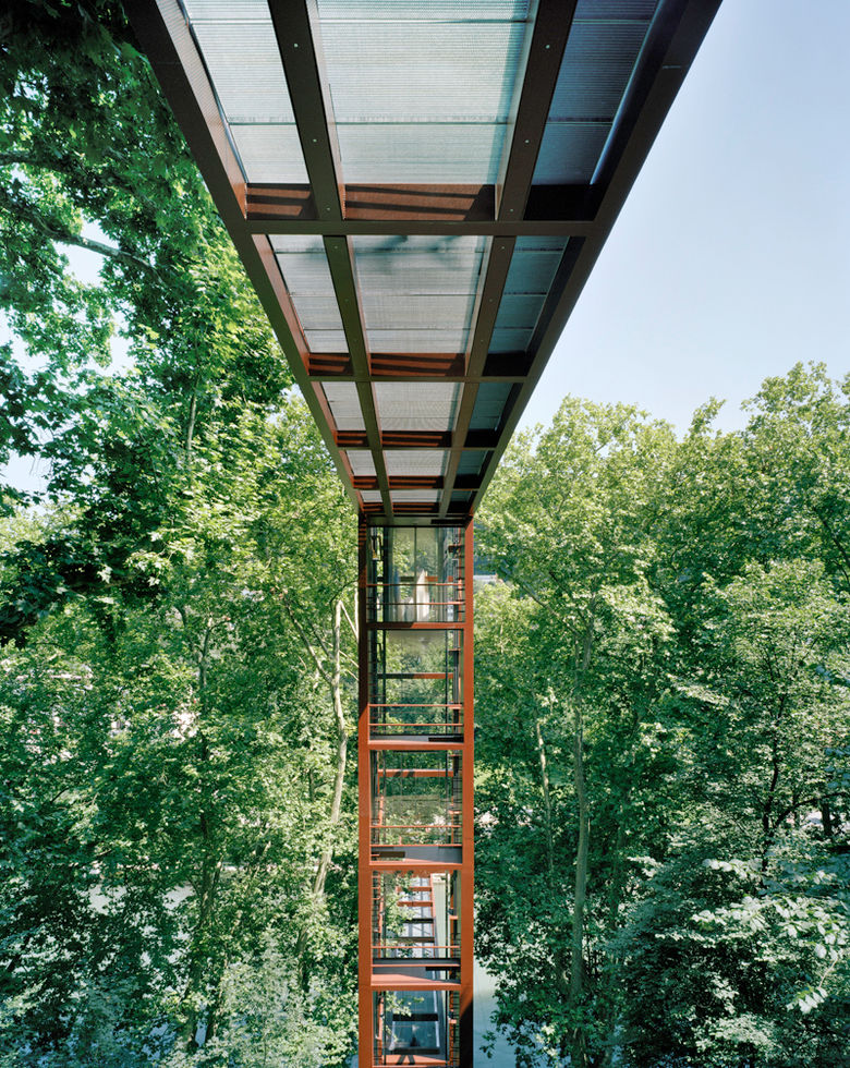 Limmatsteg mit Promenadelift Leuppi & Schafroth Architekten