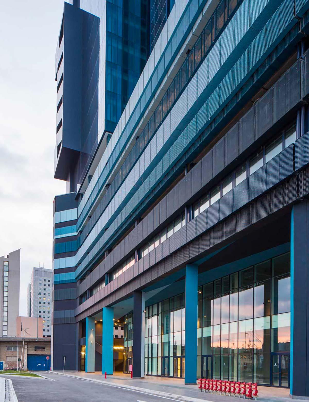 Three towers in San Benigno, MSC Headquarters Atelier(s) Alfonso Femia