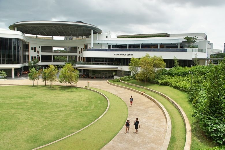 NUS University Town (NUS UTown) STX Landscape Architects