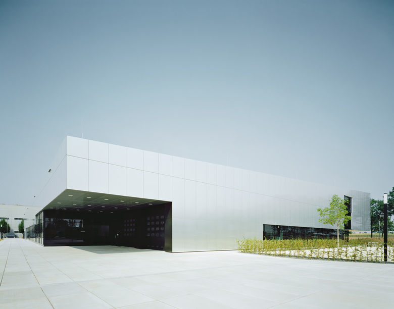 Firma Philipp Hafner GmbH & Co. KG gernot schulz : architektur gmbh