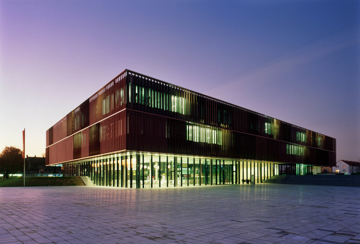 Freianlagen im Umfeld der Technikzentrale der E.ON Avacon AG GREENBOX ...