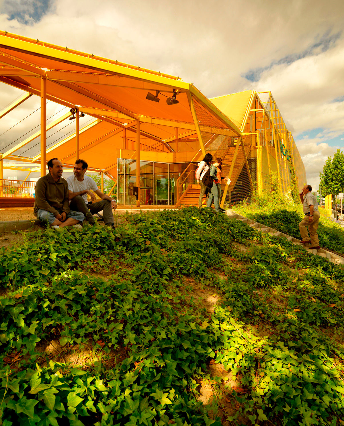 Plaza Ecopolis Kindergarten and New Public Space Ecosistema Urbano ...