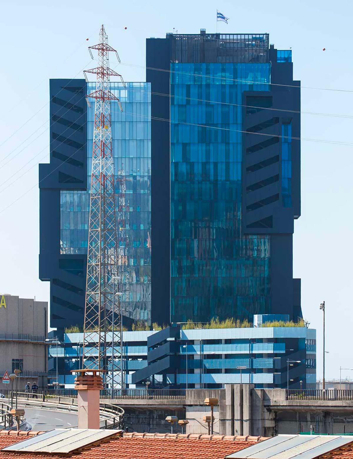Three towers in San Benigno, MSC Headquarters Atelier(s) Alfonso Femia